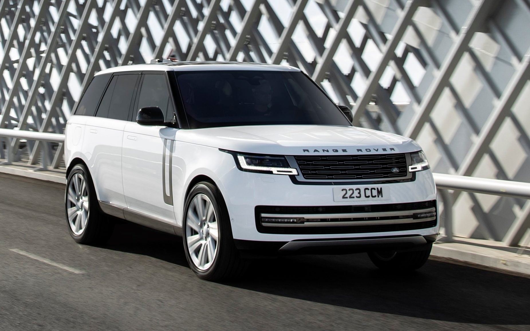 What Is The Biggest Range Rover How Long And Wide 